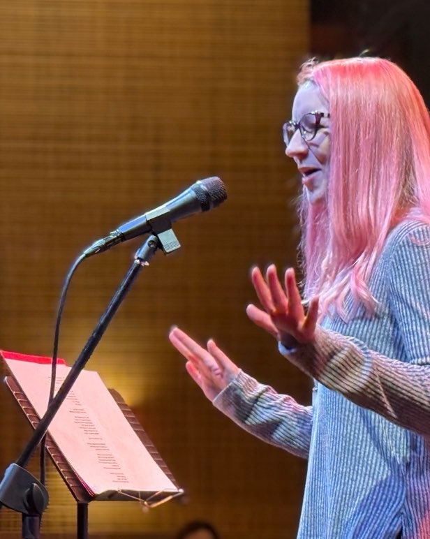 Lisa Hartsgrove – Writer & Teacher